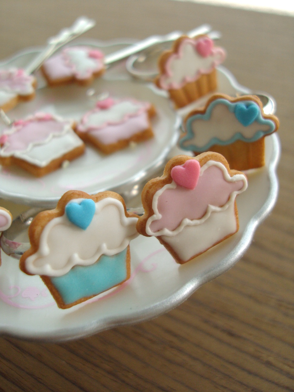 Cupcake Cookie Charm Bracelet - Pink Heart To The Right on Luulla